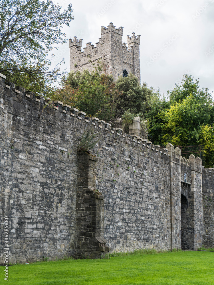 Muro de un castillo Stock Photo | Adobe Stock
