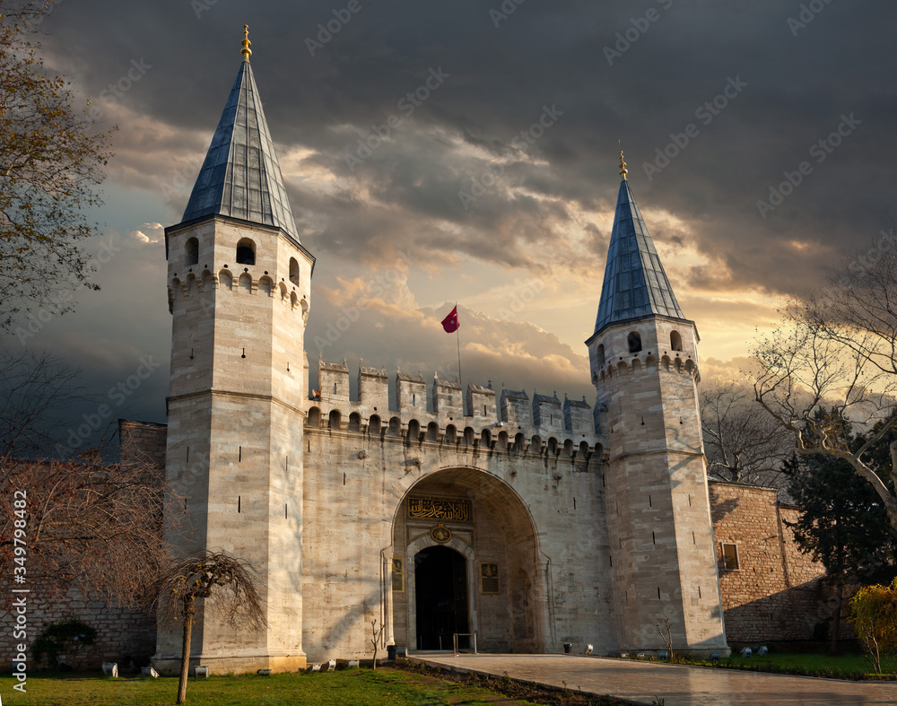 The gate of Topkapi Palace in Istanbul/Turkey. Stock Photo | Adobe Stock