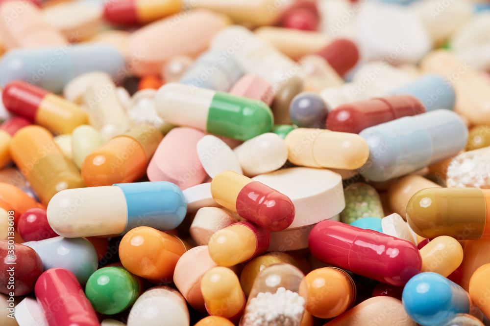 Viele bunte Medikamente mit Tabletten und Pillen Stock Photo | Adobe Stock