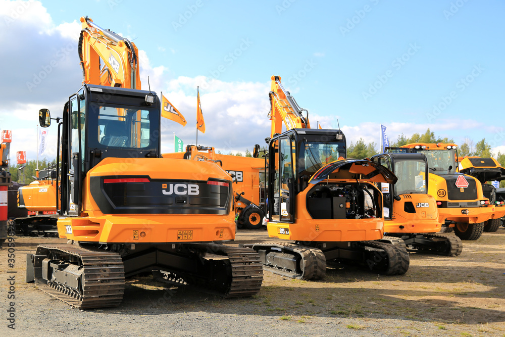 JCB Crawler Excavators on Display. Illustrative Editorial Content ...