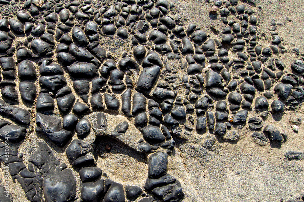 Tar abstract. Weathering of bunker insulation tar into spheroidal ...