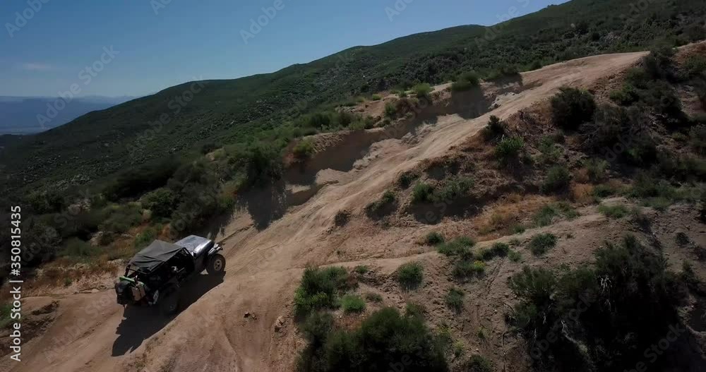4x4 Off-road Vehicles Rock Crawling and Driving on Trails Stock ビデオ ...
