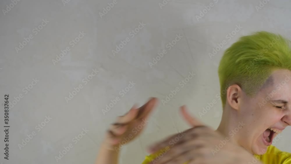 Vidéo Stock Portrait happy woman, girl great emotions. Screaming ...