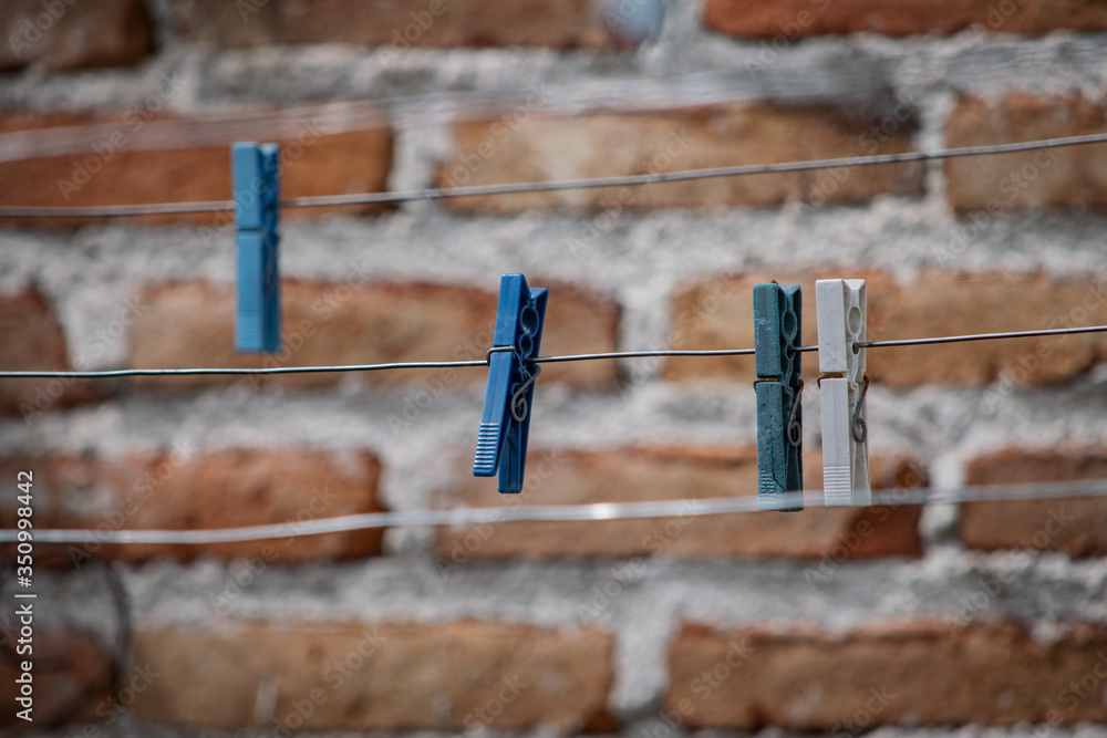 los broches para colgar la ropa son el fondo de pantalla de la vida ...