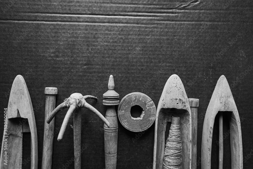 old wooden shuttle - antique shuttle weaving tool / boat shuttle for ...