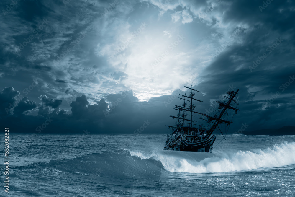 Power Sailing Ship