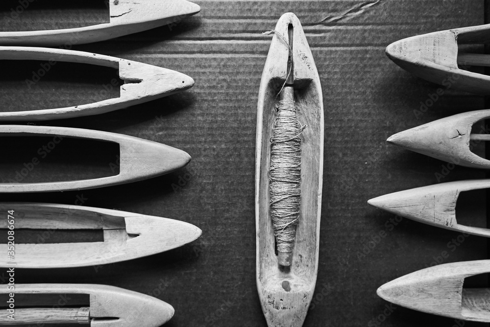 old wooden shuttle - antique shuttle weaving tool / boat shuttle for ...