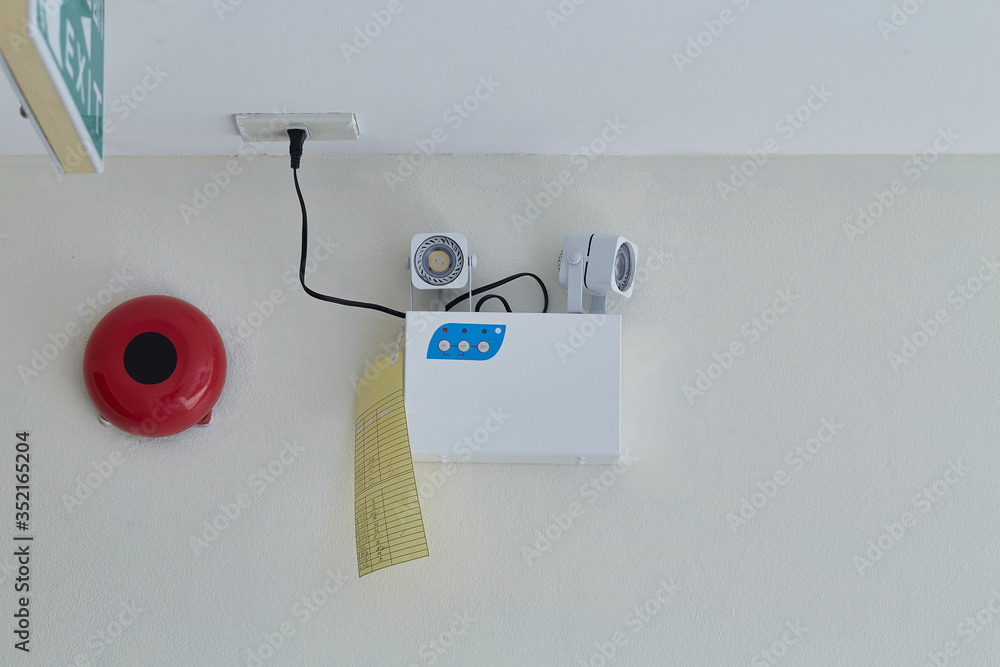 Emergency lighting kit with fire alarm and fire exit light sign ...