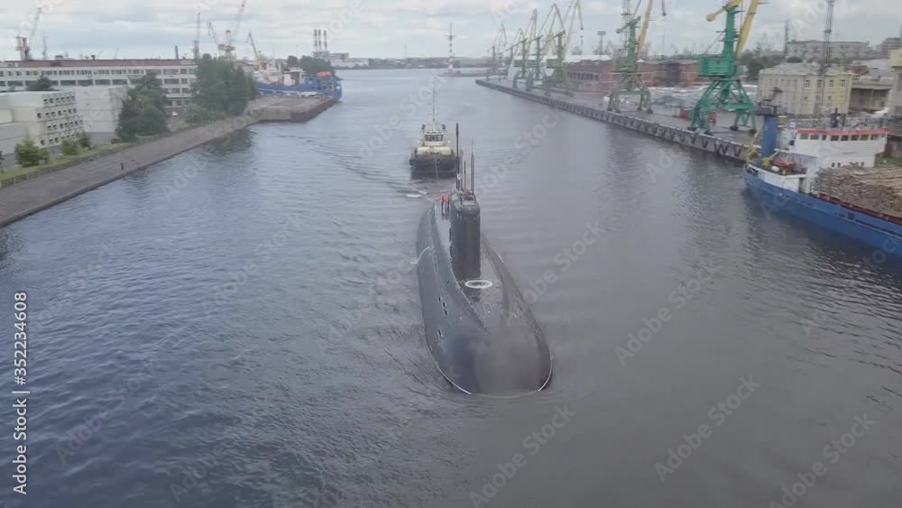 Vladivostok, Russia - Diesel electric attack improved Kilo class ...