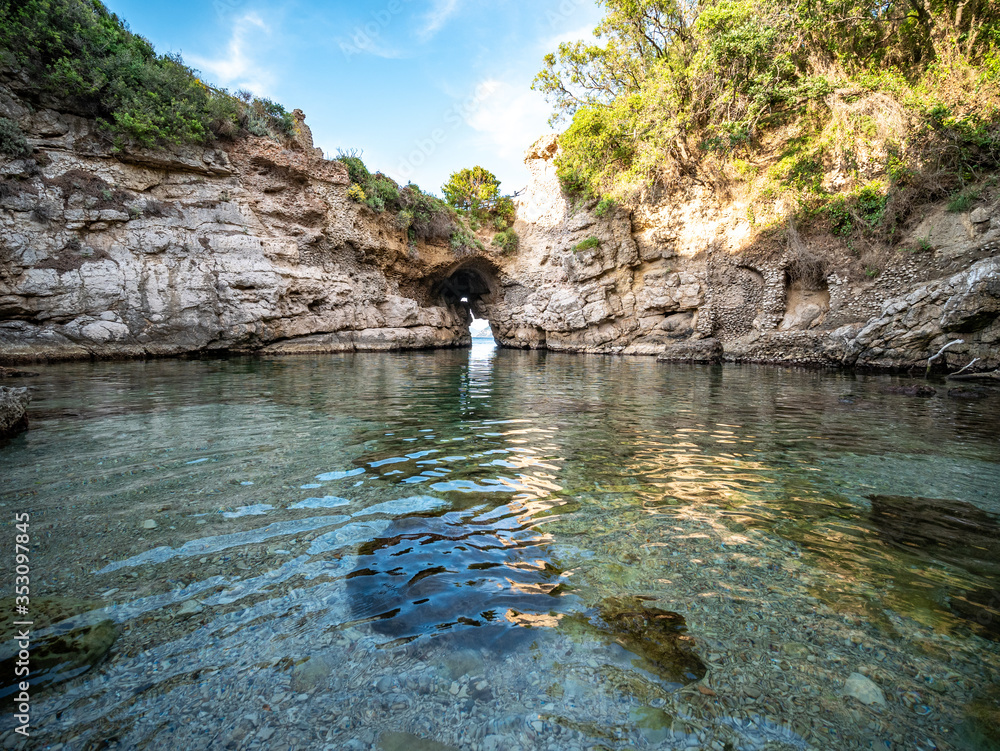 Foto de Ruins of roman Villa di Pollio Felice called Bagni della regina ...