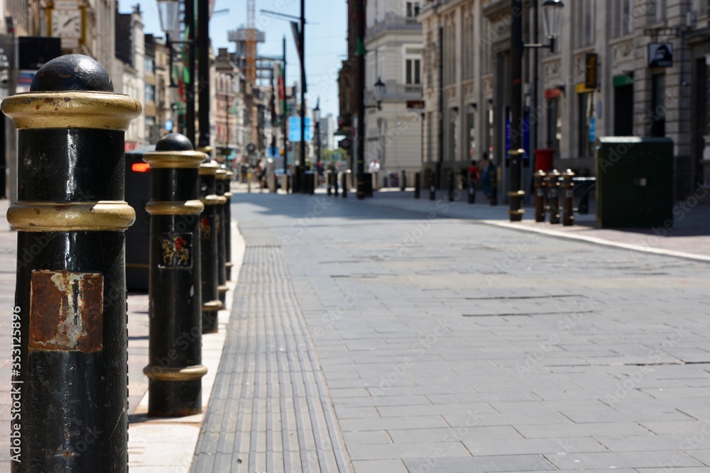 CARDIFF / WALES COVID -19 LOCKDOWN Retail sector continues in lockdown ...