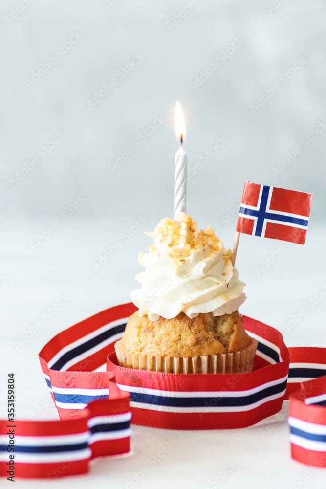 Gratulerer Med Dagen Jesus Kake Topper Tomorrow We Will Celebrate That