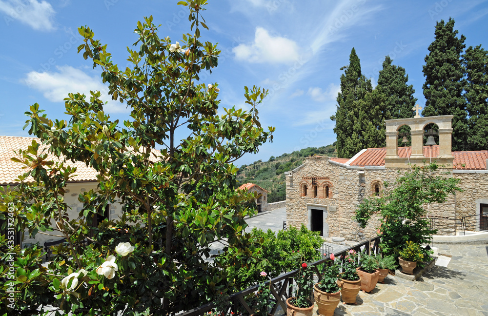 Le monastère de la Panagia Kardiotissa de Kéra - Hersonissos en Crète ...