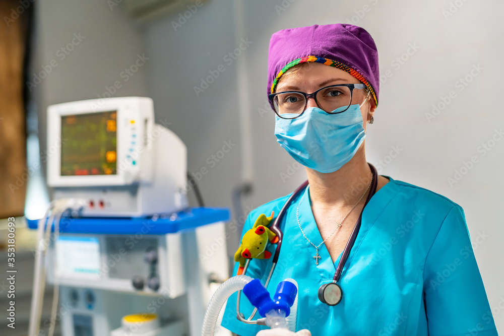 Artificial lung ventilation monitor in the intensive care unit. Nurse ...
