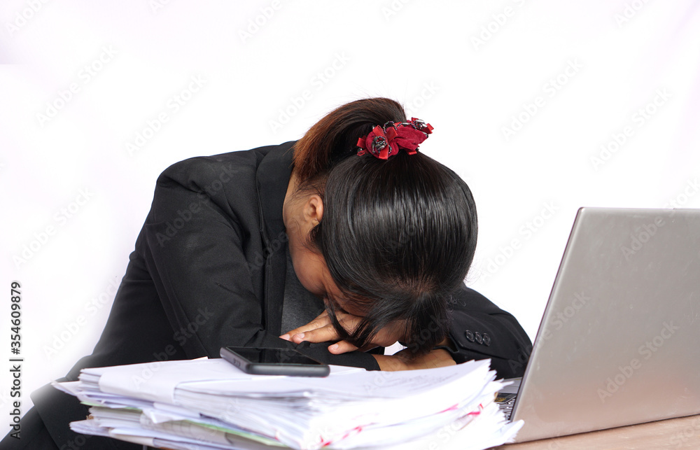 Office worker Sleep on the desk due to insufficient rest Stock Photo ...