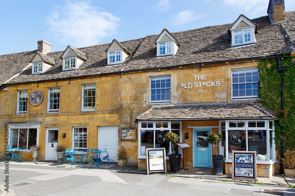Stow-on-the-Wold, UK: September 16, 2018: The Old Stocks Inn located in ...