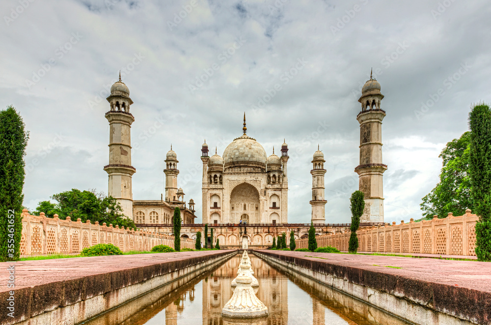 The Bibi ka Maqbara was built by Azam Shah in 1678, as a son's tribute ...