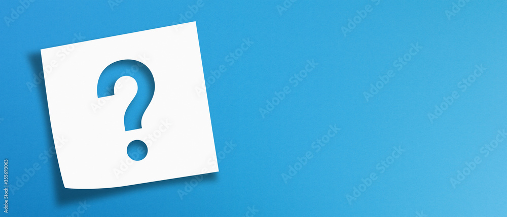 Note paper with question mark on panoramic blue background Stock Photo ...