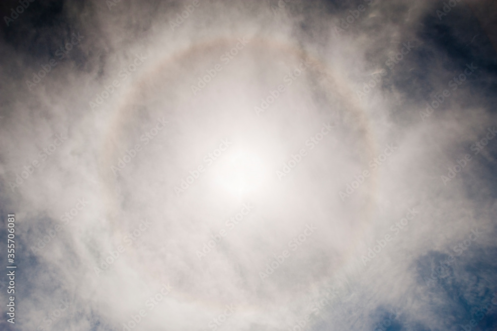 Halo Solar. Also known as a 22-degree halo or sun halo, the ring is ...