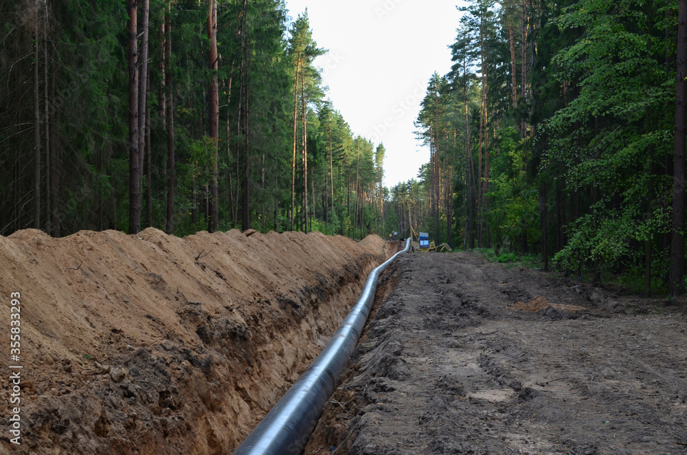 Сonstructing pipelines that transport oil, natural gas, petroleum ...