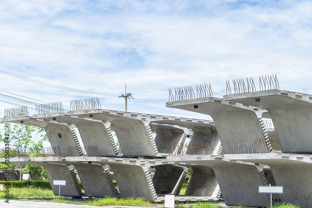 Stock precast segmental box girder bridge, Bridge construction ...