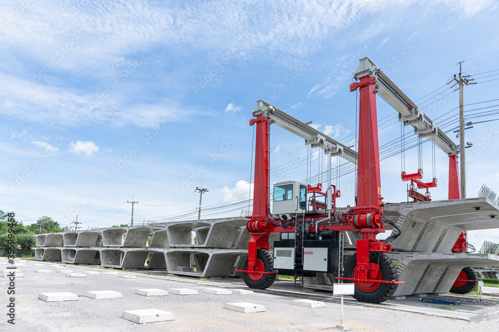 Stock precast segmental box girder bridge, Bridge with Straddle Carrier ...