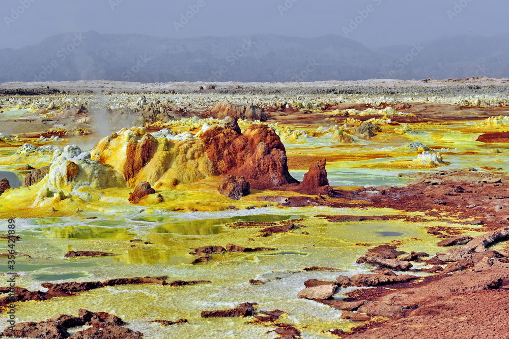 Etiopia. Dallol Lake, Ethiopia. The colorful landscape of Dallol lake ...