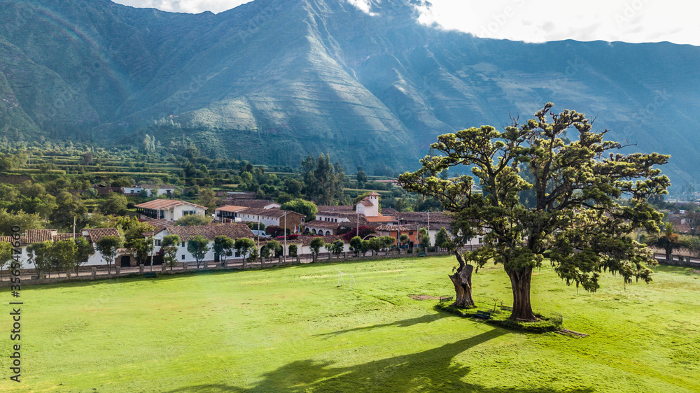 Sesión fotográfica con drone mavic pro, del poblado de Yucay Urubamba ...
