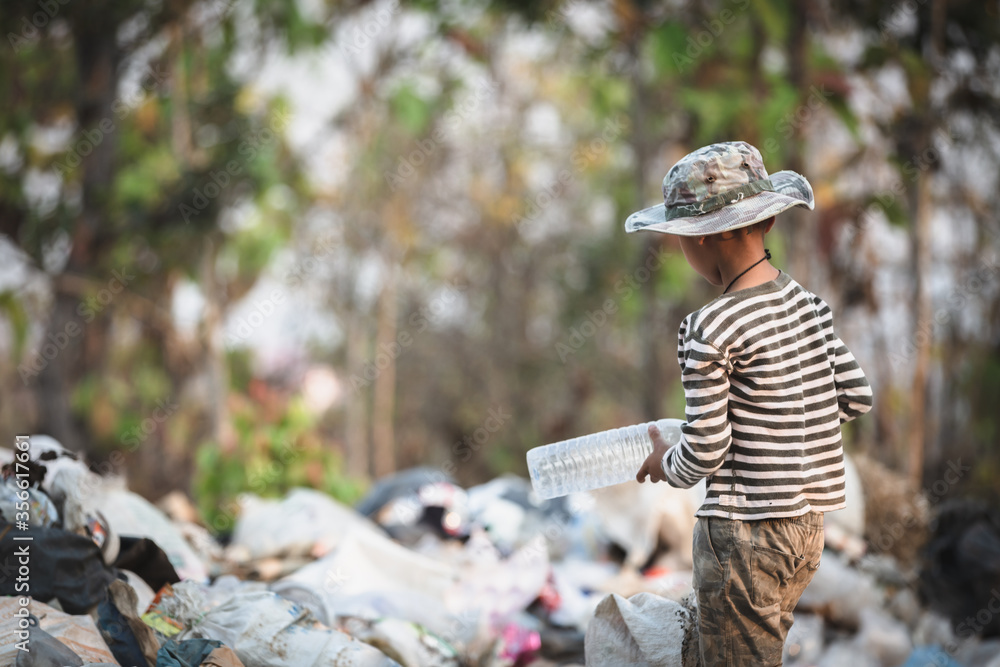Poor children collect garbage for sale because of poverty, Junk recycle ...