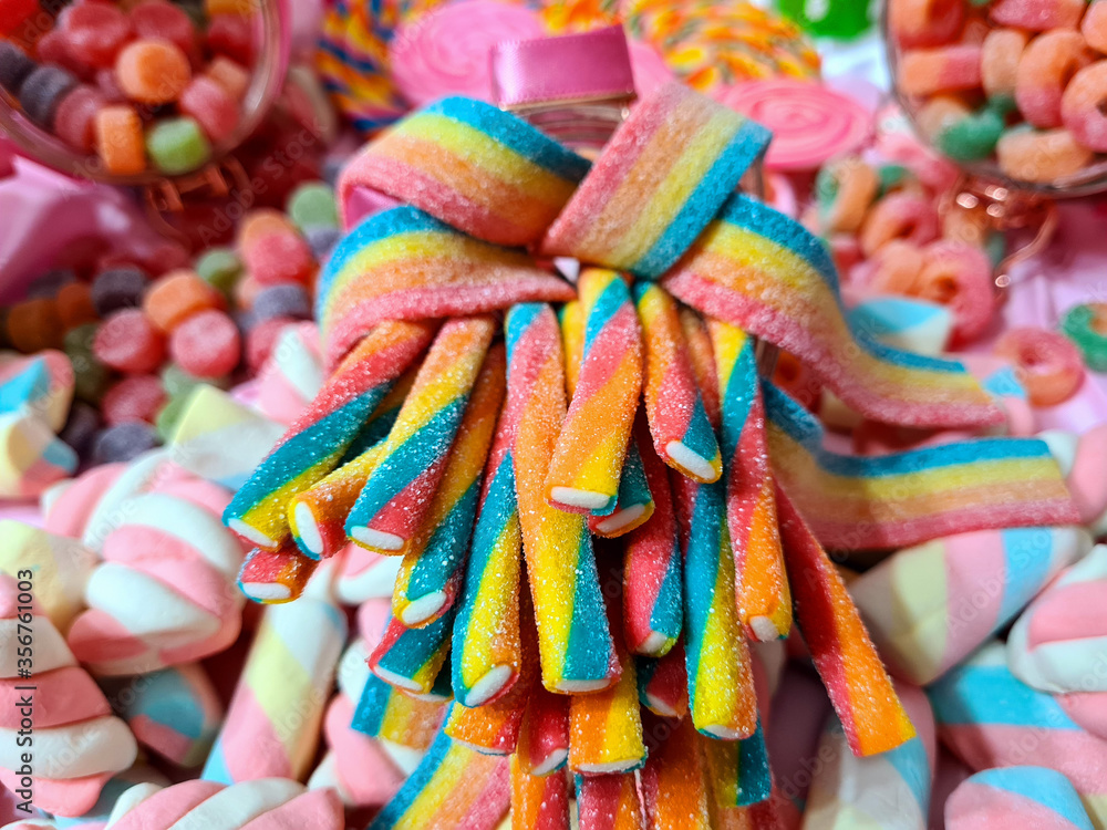 Sweet and colorful sticks that, besides being beautiful and perfect to ...