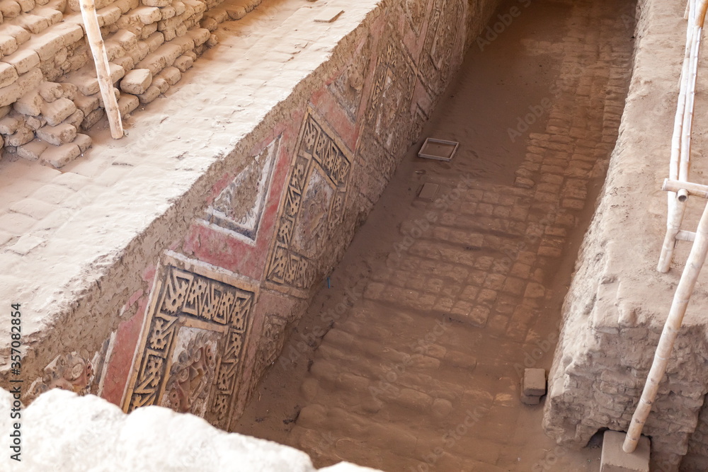 Huacas del Sol y la Luna, archaeological sites of the Moche culture ...