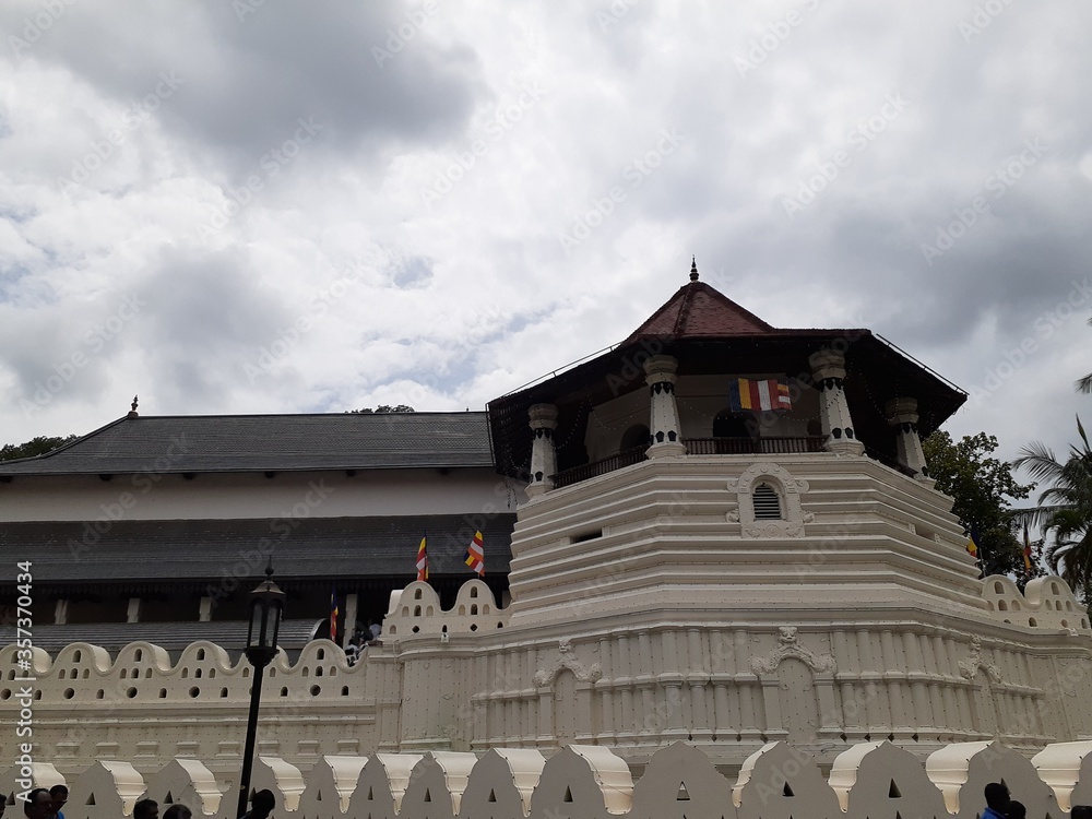 sri dalada maligawa kandy. Stock Photo | Adobe Stock