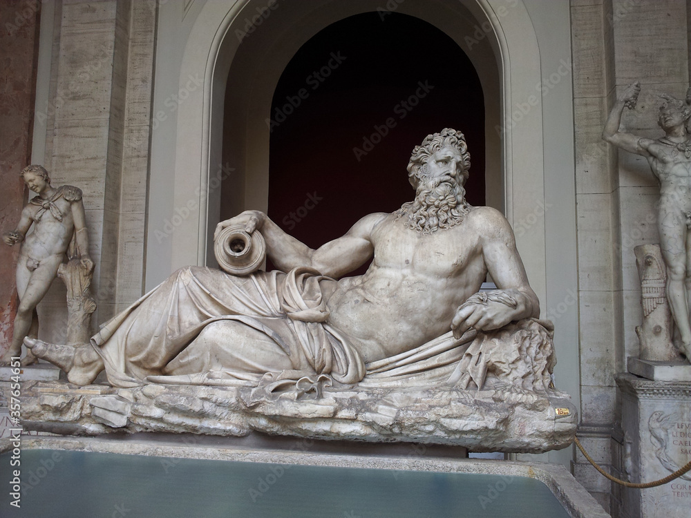 Rom statue Stock Photo | Adobe Stock