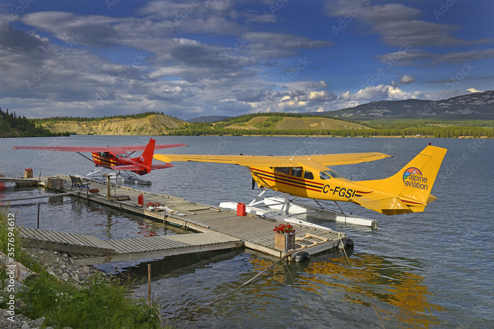 Whitehorse - Hydroplanes on Lake Schwatka. Small seaplanes provide ...