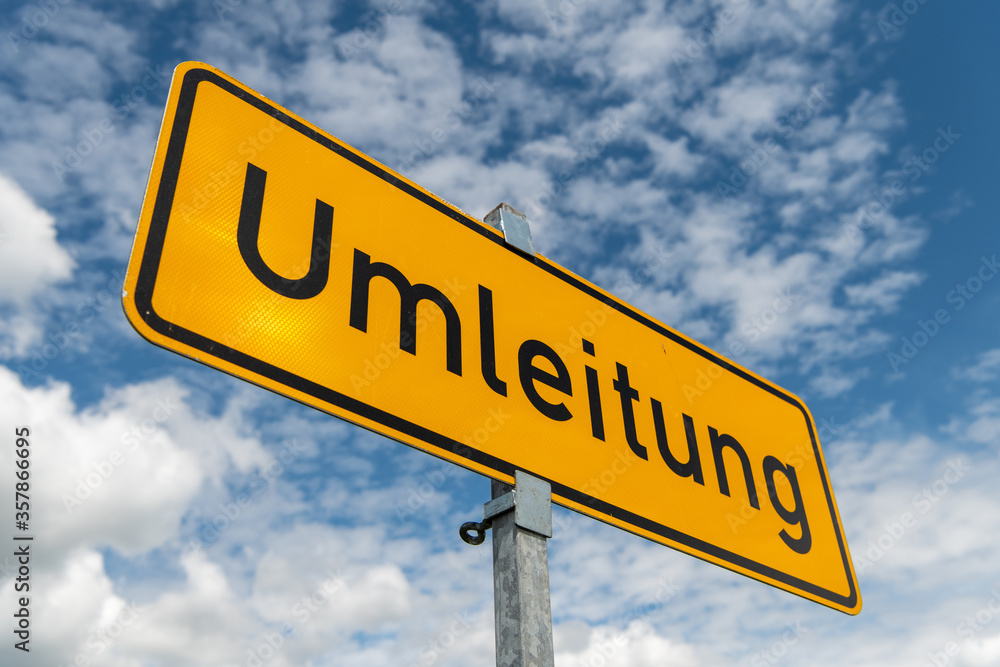 Verkehrszeichen, Umleitung Stock Photo | Adobe Stock