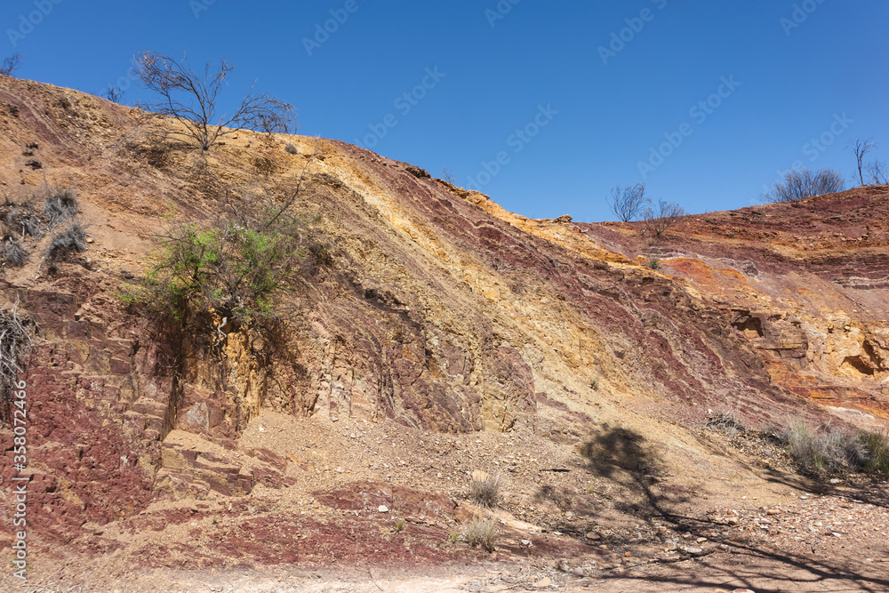 Zdjęcie Stock: Ochre mine, used by aboriginal Australian as raw ...