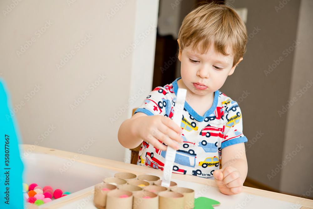 Happy turtle. Sorting game for toddlers. Fill cells with pompoms. Early ... Happy turtle. Sorting game for toddlers. Fill cells with pompoms. Early ...