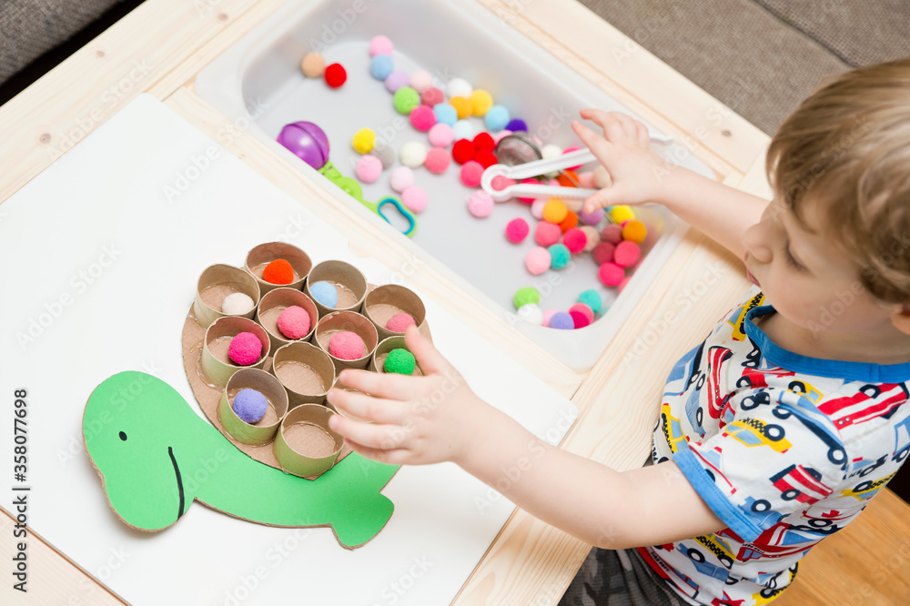 Happy turtle. Sorting game for toddlers. Fill cells with pompoms. Early ... Happy turtle. Sorting game for toddlers. Fill cells with pompoms. Early ...