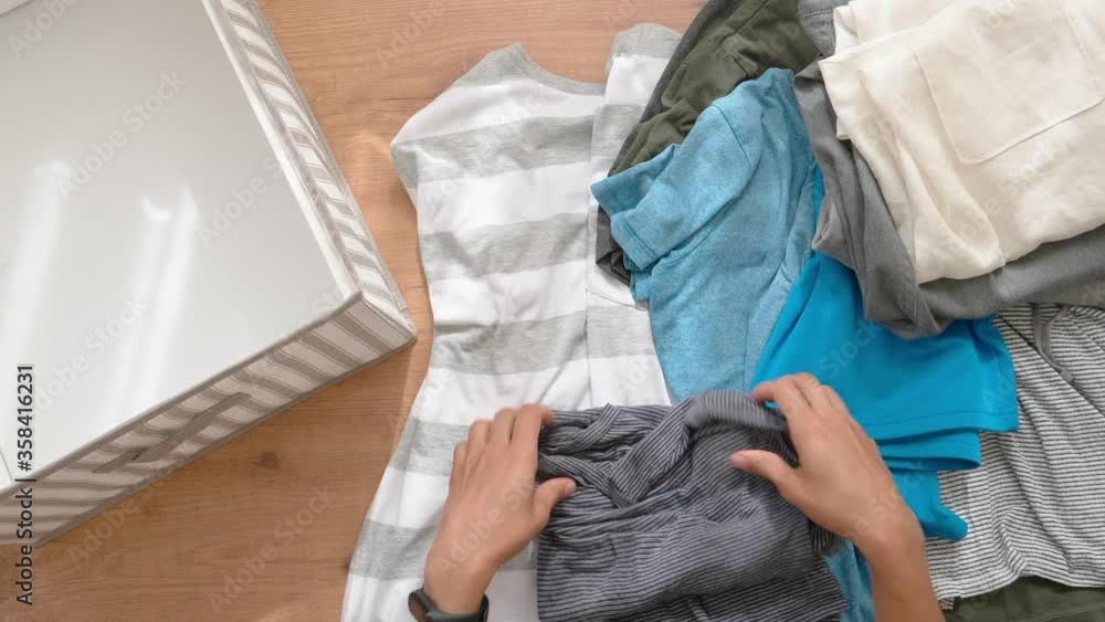 Vertical storage of clothing, Marie Kondo tidying up method, room ...