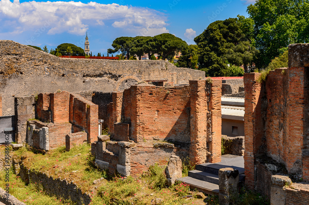 It's Destroyed architecture of Pompeii, an ancient Roman town destroyed ...