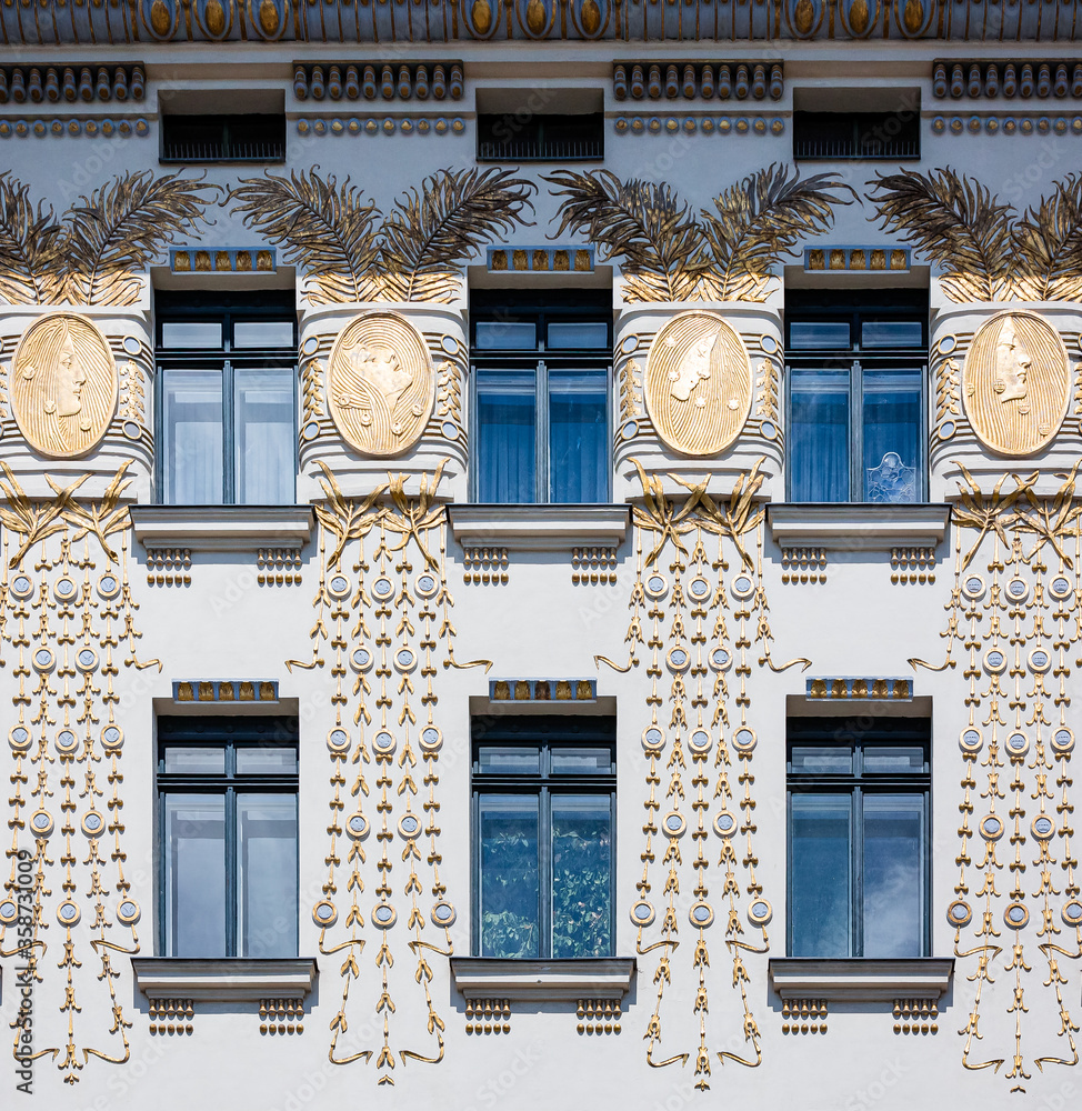 Vienna, Austria: vintage decorated Viennese building facade of the ...