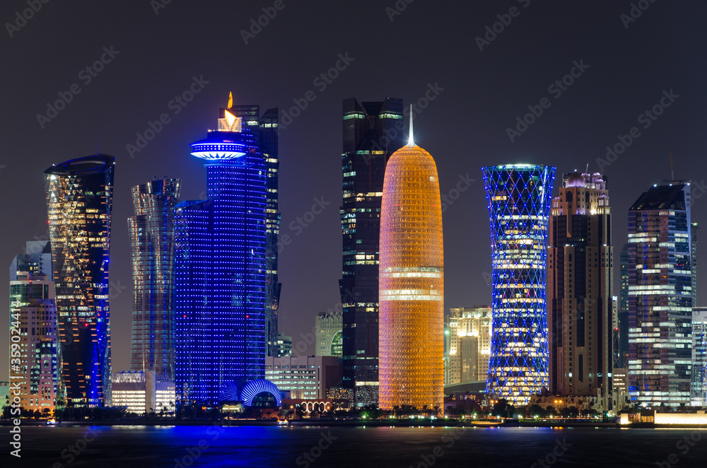 Doha city skyline and skyscraper the beautiful of Qatar, Doha city ...