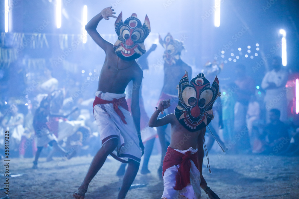 Kerala Art Form _ Padayani_Dance & Art Stock Photo | Adobe Stock