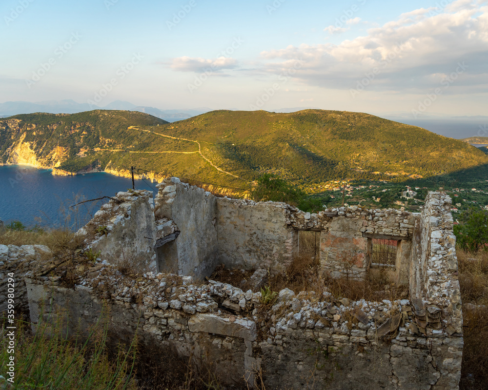 Ancient huose remnents near thAncient house remnants near the Palace of ...