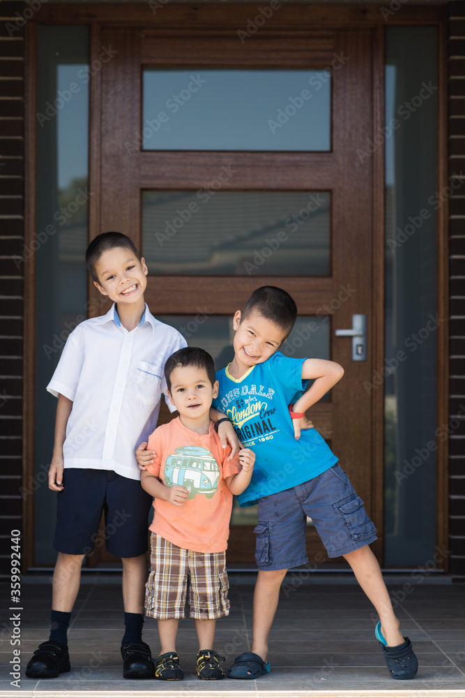 Older brother says goodbye to his siblings on his first day back at ...