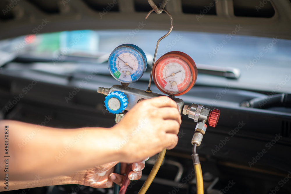 monitor tool on car engine ready to check and fixed car air conditioner ...