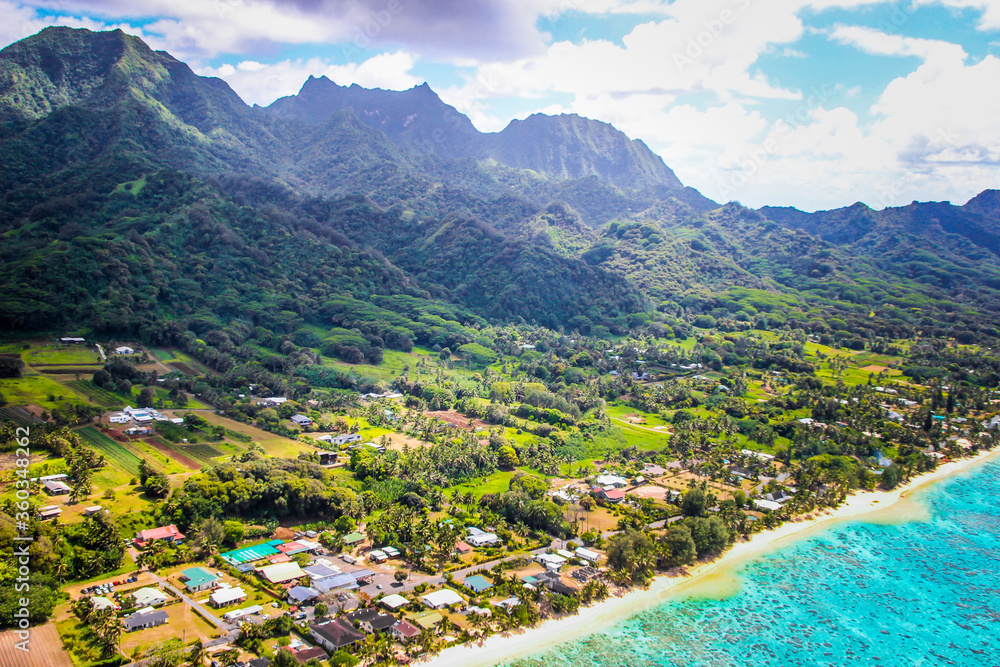 Rarotonga breathtaking stunning views from a plane of beautiful beaches ...