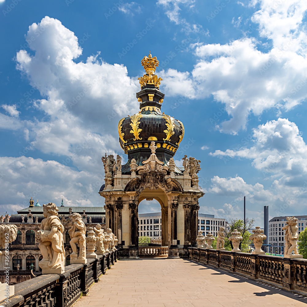 The crown gate of the famous baroque Zwinger, surrounded by sculptures ...