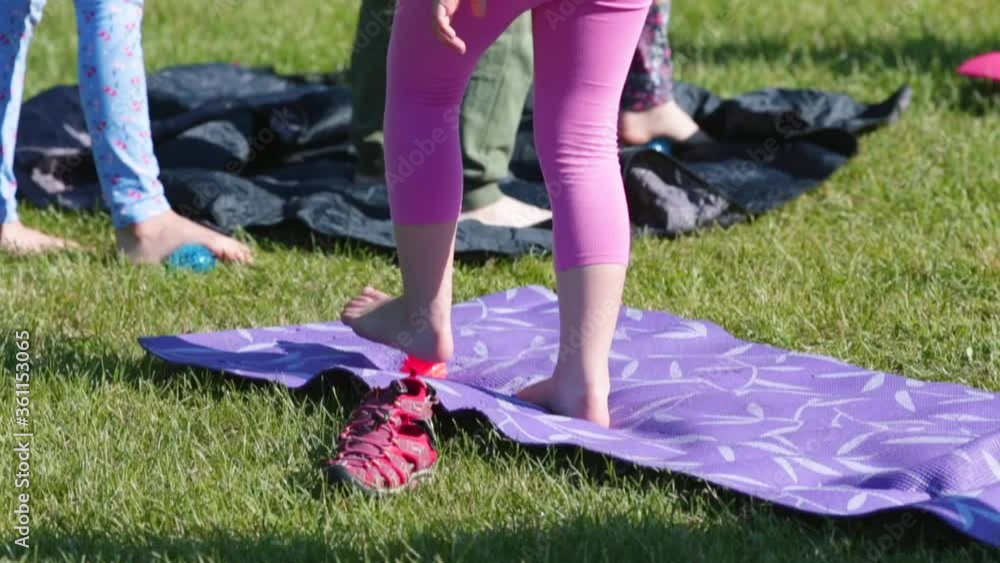 Gymnastics of the feet of children.Gymnastics of the feet of children ...