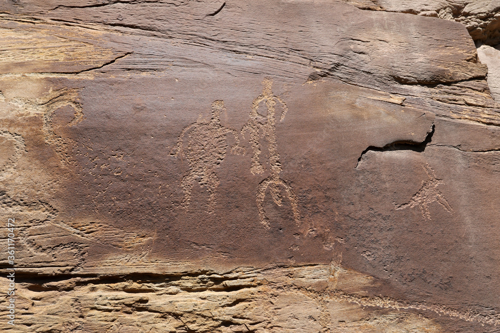 Native American Indian rock petroglyph art Utah 1396. Nine Mile Canyon ...